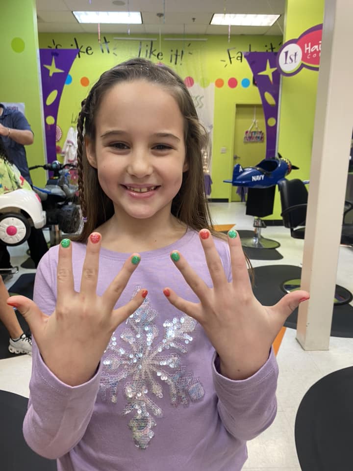 Services | Manicures & Pedicures